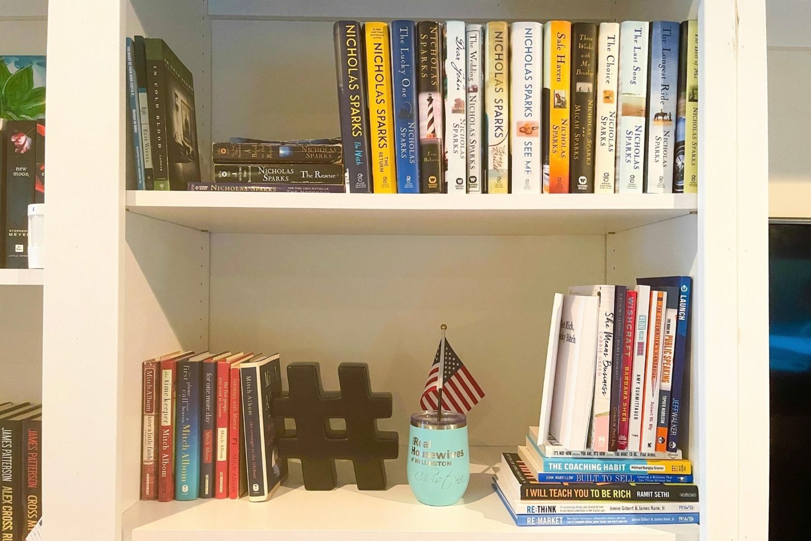 15 Creative Ways to Organize Your Books on a Bookshelf • Christina All Day