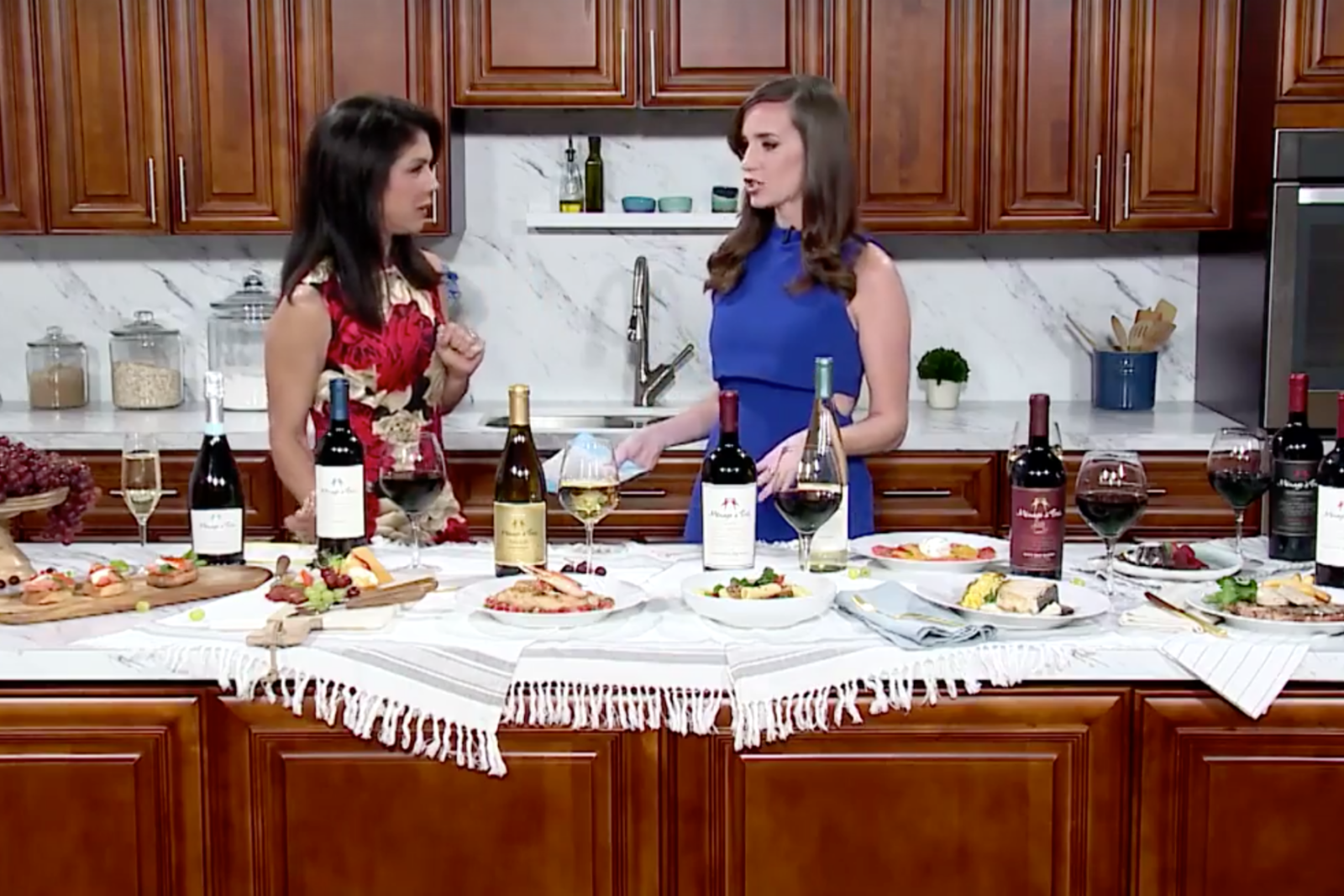 7 Tips on What to Wear for a TV Interview • Christina All Day