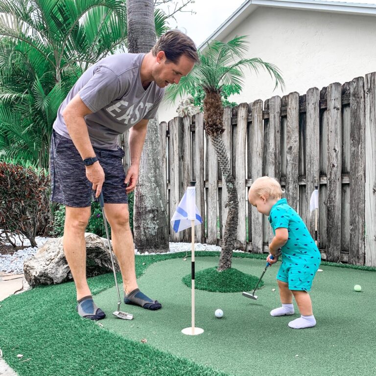 10 Best Artificial Turf Backyard Landscaping Ideas • Christina All Day